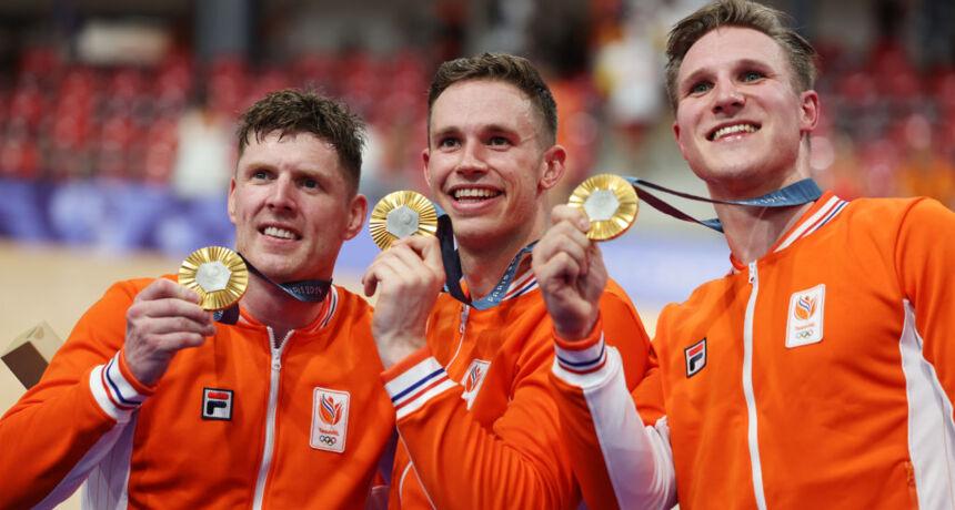 With a world record. The Dutch men's team won sprint in cycling at the ...